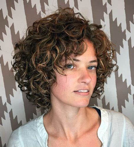 87 Stunning Short Curly Hairstyles For Women To Copy In 2024