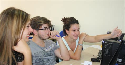 Coding Girls At The Forefront