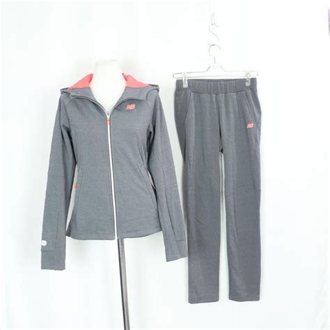 뉴발란스 여성트레이닝복세트 그레이 S 영구제 헬로마켓