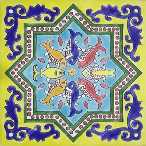 تابلو کاشی طرح حوض ماهی کاشی سنتی خشت آذین فام