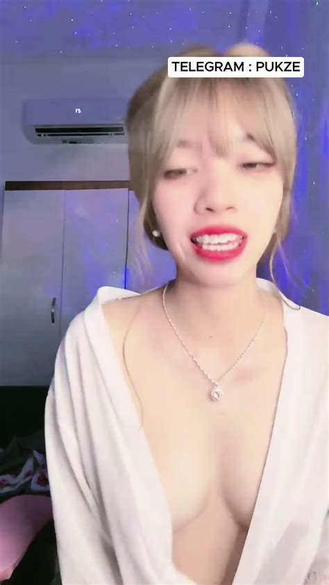 Ngangkang Mainin Anu Cubit Nenen Piaa Cute Eporner