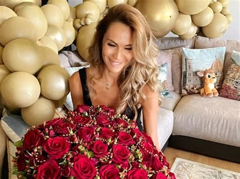 Марта Вачкова ориса бебето на Ивайла Бакалова ВИДЕО Информационна агенция ПИК