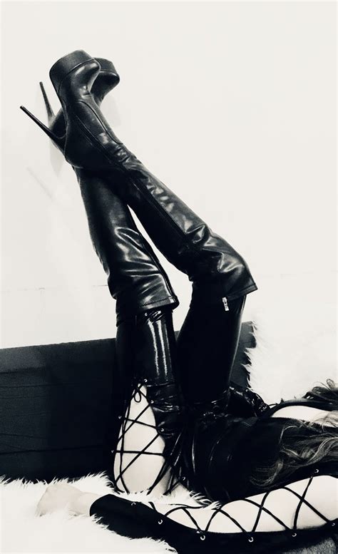 Seductive Secrets For Your Pleasure Malaysian Transsexual Escort In Dubai