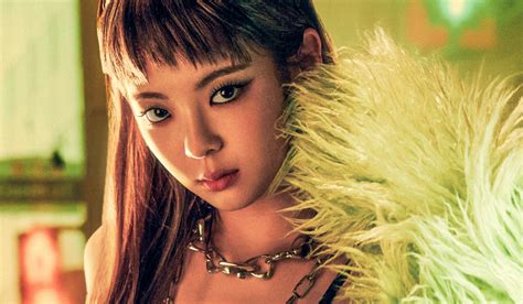 ITZY Drops Mesmerizing Night Version Teaser Image And Concept Film Of Lia Allkpop