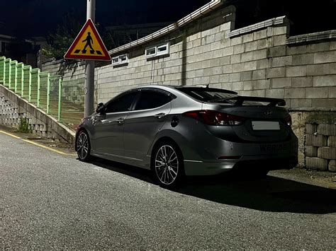 푸방이 첫줄 721 세차하고 집앞에서 보았을때가 제일 뿌듯하죠😁 ️ 휘발유 Gdi 아반떼 아반떼md 더뉴아반떼md 선팔환영🙌 선팔하면맞팔 차쟁이