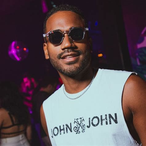 KAYO SANTANA Kayosantanaof Threads Say More