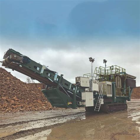 888cse Has Crushers Built Tough For The Hard Stuff Quarry Quarry