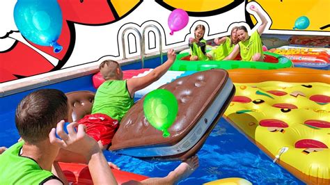 СОРЕВНОВАНИЯ в Бассейне Амелька и девочки против Мальчиков Кто окажется победителем Youtube