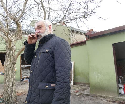 Pochował żonę Komornik Zlicytował Mu Dom Piotr Nie Ma Gdzie żyć