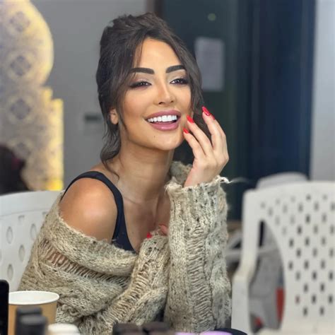 Nour Al Ghandour Sofisticata Eleganza Arabesc Magazine