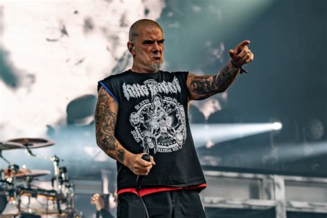 Heavy Metal Legends Pantera Tear Up The Stage At The Download Festival