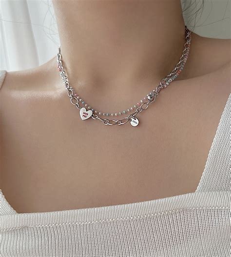 Civ 키치힙 써지컬 허그미 파스텔 컬러 비즈 하트 레터링 Y2k 볼드 체인 볼 숏 목걸이 에이블리