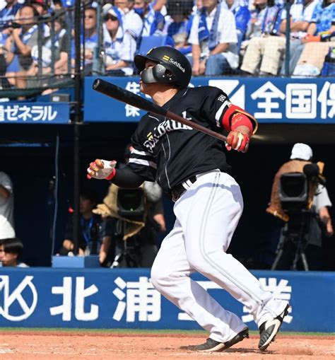 ソフトバンクまたまた甲斐拓也が先制打 Dena東克樹から中前タイムリー 前日も森唯斗から先制3ラン：「おっ！」でつながる地元密着のスポーツ応援