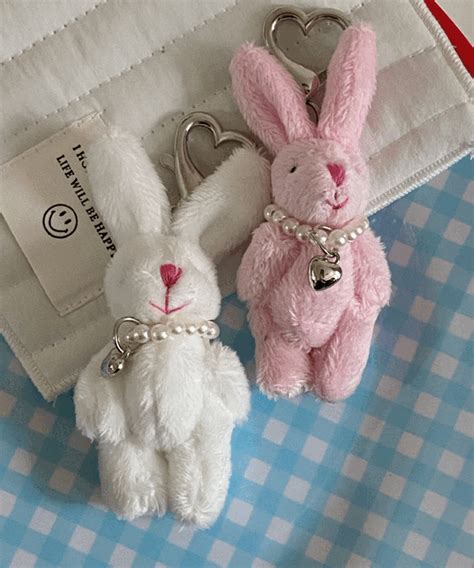 🎁서비스 줄 증정🎁 귀여운 토끼 미니 인형 진주목걸이 유니크 키치 인형키링 에어팟 아이폰 줄 핸드폰줄 휴대폰줄 가방 키홀더 키링