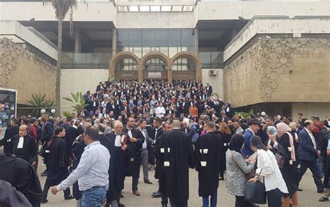 Piquet De Grève Un Avocat Au Cœur Dun Procès Inédit à Casablanca