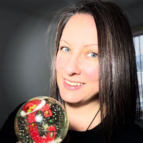 Joyeuses Fêtes 🎄 💜 Je Sais Que Malgré Que Cest Un Temps De Célébration Ce Nest Pas Un Moment