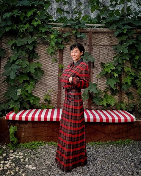 강희재 올해도 돌아온 테일러블 우먼과의 콜라보레이션 지난 시즌의 체크 맥시 스커트도 인기가 많아 캐리오버할 예정이구요 이번에는 이탈리아 소재를 사용한