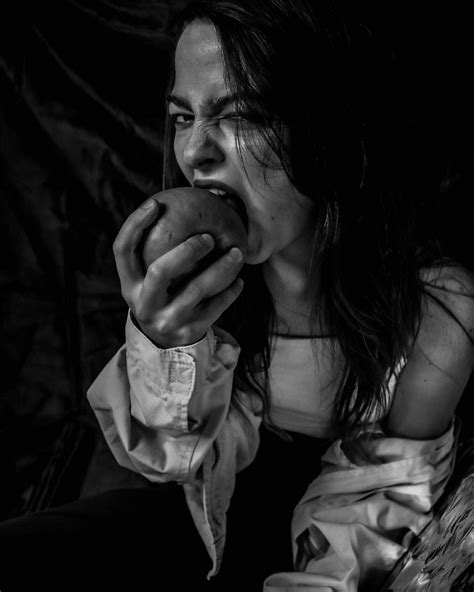 ელენე მახარაძე Elle Makharadze • Instagram Photos And Videos