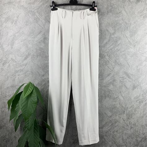 Брюки Uniqlo — ціна 500 грн у каталозі Брюки Купити жіночі речі за доступною ціною на Шафі