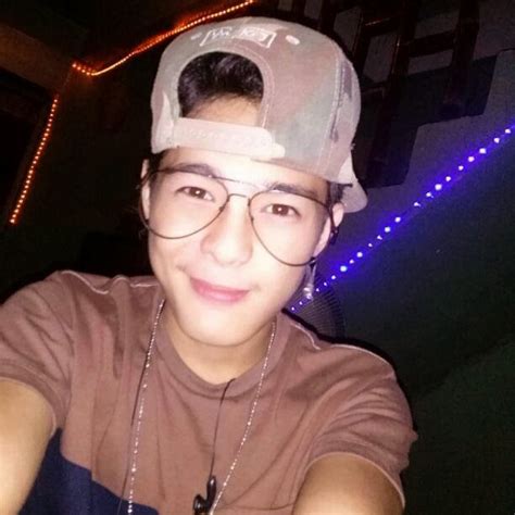 Juicy And Hottest Men Gwapo Poging Pinoy Sa Instagram Twitter At