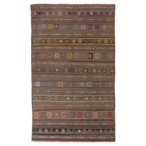 Vintage Oriental Turkish Kilim Gallery Rug For Sale At 1stdibs