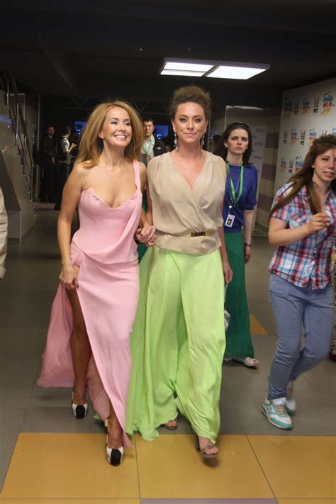 Мама папа Жанна я Наталья Фриске показала архивное фото семьи в