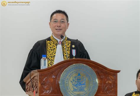 លោក លី ច័ន្ទតុលា