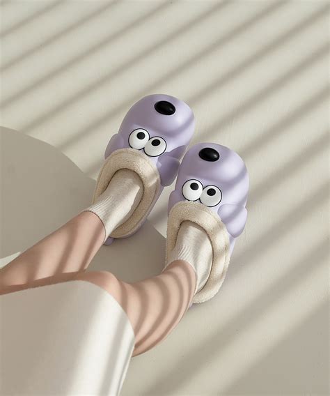 슈즈앤클럽 커플실내화 퍼안감 귀여운 멍뭉이 사무실 매장 따뜻한 털슬리퍼 남녀공용