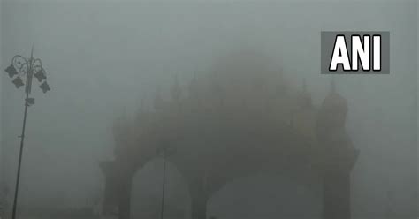 Tips For Driving In Fog अगर घना है कोहरा तो कैसे करें सेफ ड्राइविंग