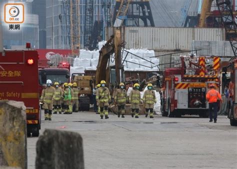 油麻地避風塘躉船二級火 消防開喉救熄｜即時新聞｜港澳｜oncc東網