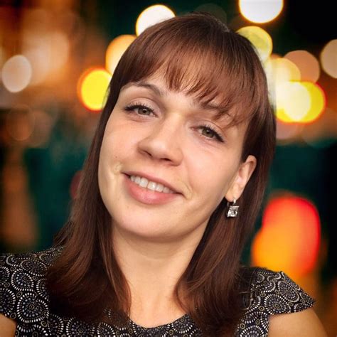 Сьогодні ми стали свідками довгоочікуваної зворушливої зустрічі військового з донькою ученицею