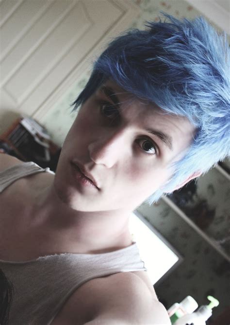 Парни с синими волосами фото и картинки Abrakadabra Fun