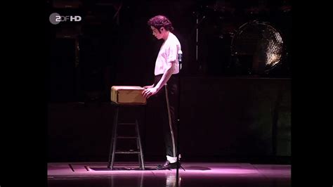 Michael Jacksons Billie Jean Live Performance Analysis
