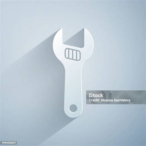 회색 배경에 격리 된 조정 가능한 렌치 아이콘을 종이 잘라 종이 아트 스타일 벡터 3차원 형태에 대한 스톡 벡터 아트 및 기타 이미지 3차원 형태 가정 생활 강철