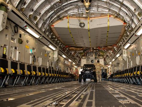 C 17 Interior