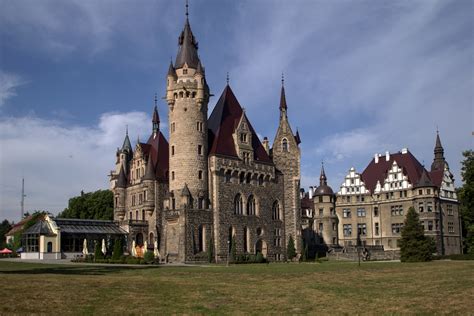 무료 이미지 건물 샤토 경계표 성당 예배 장소 첨탑 수도원 대사원 재산 실레 지아 고딕 양식의 건축물 당당한 집 역사적 장소 사빈 모스 나