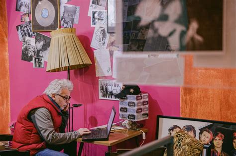 Отворен е музеј на новиот бран на 80 тите на екс ју музиката во Загреб Reporter Mk