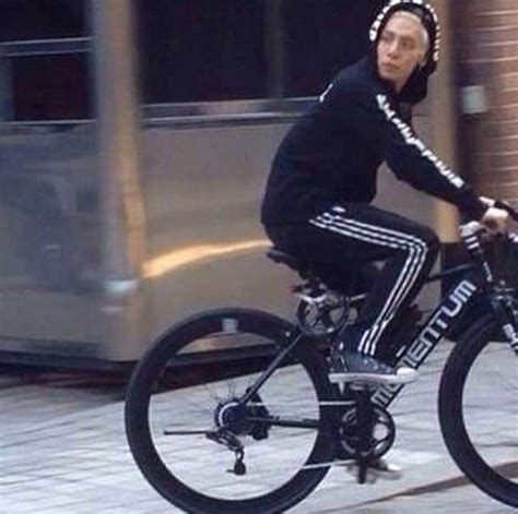 Pin Di Sky Su Jonghyun