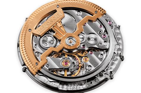 In-Depth: The Audemars Piguet Royal Oak Selfwinding Perpetual Calendar ...