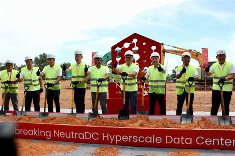 Datacenter Indonesia Digital Growth Strategy Kuan Moon Yuen 11 Comments