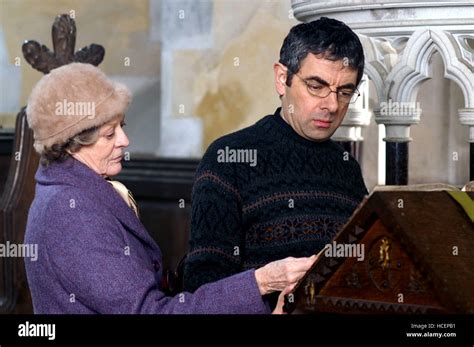 Keeping Mum Maggie Smith Rowan Atkinson 2005 ©think Filmcourtesy