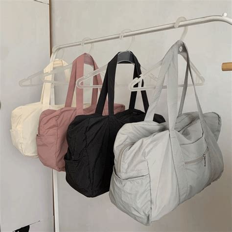 가벼운 보스턴 보부상 여행가방 당일 에이블리