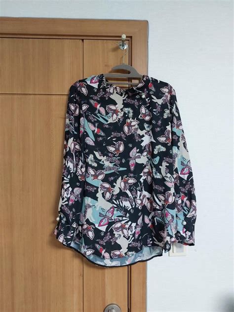 럭셔리 패턴 진주단추 블라우스 헬로마켓