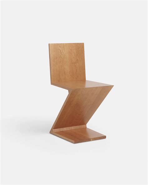 Timeless Minimalism The Zig Zag Chair Aesence