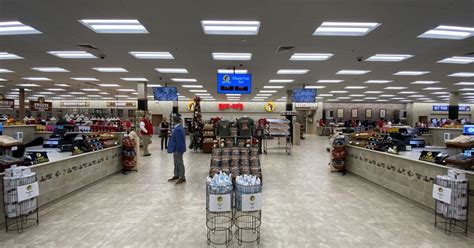Buc Ees Opens For Business In Athens News