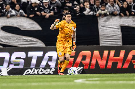 Empresário Crava Permanência De Cássio No Corinthians Para 2024