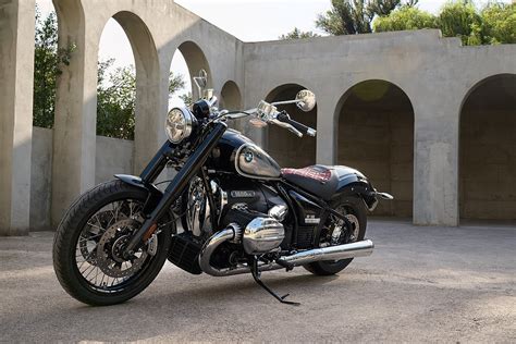 Bmw Motorrad Celebrates 100 Years With Limited Edition Rninet And R18