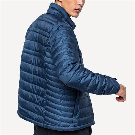 China Professional China Red Puffer Jacket Mens Real Down Jacket