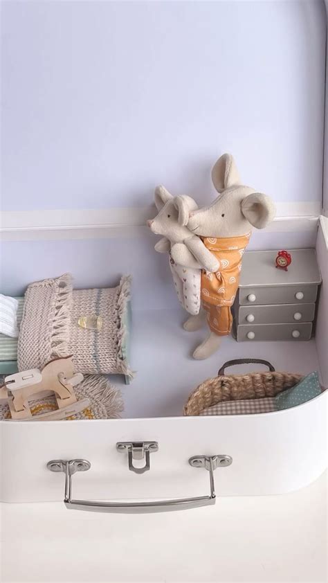 ИГРУШКИ • МЫШКА • КУКОЛЬНЫЙ ДОМИК On Instagram Большой набор в чемоданчике ЦЕНА 11500р Для