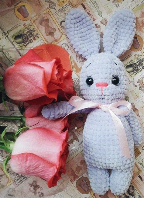 Зайчик крючком из плюшевой пряжи Bonecas De Crochê Amigurumi Passo A Passo Amigurumi
